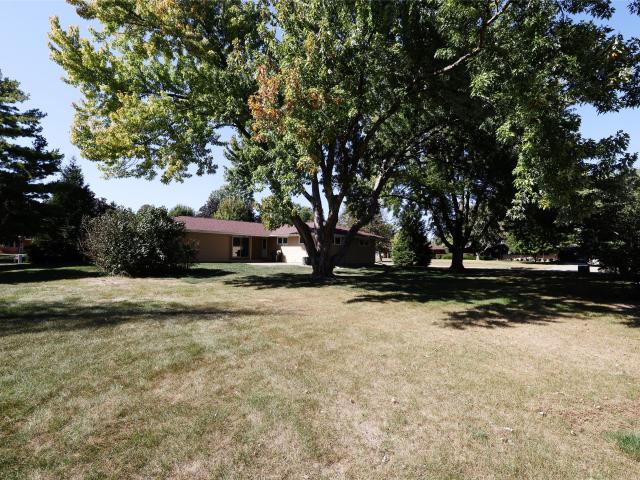 1122 Country Club Drive