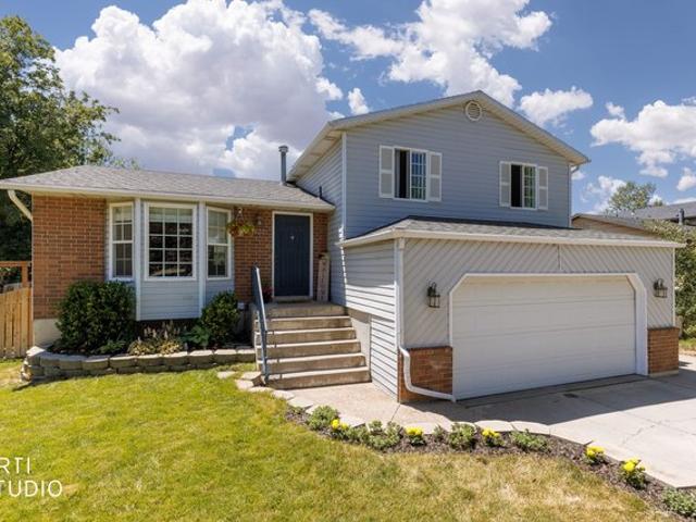 1122 E 2400 N, Layton, UT 84040