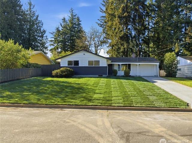 1122 E Filbert St, Kent, WA 98030