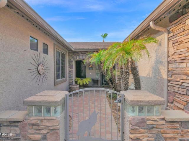 1122 e longhorn place