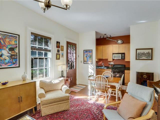 1122 Felicity Street # 4
