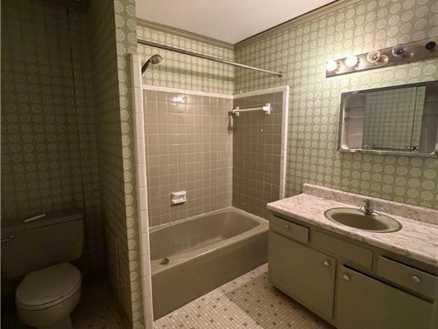 1122 Glidewell Road