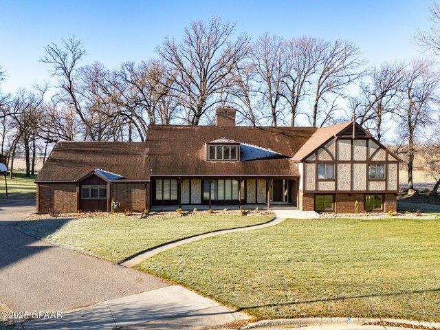 1122 Groveland Ave, Crookston, MN 56716