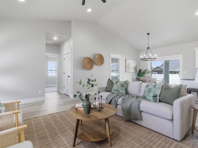 1122 Ira Burton Rd, Twin Falls, ID 83301