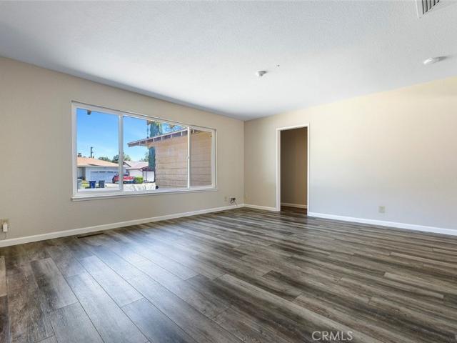1122 Kensington Drive