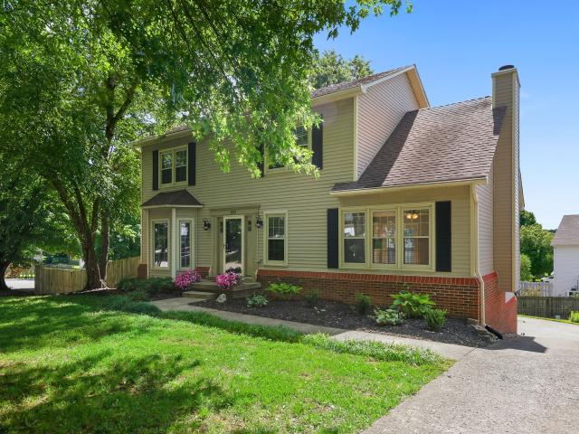 1122 Rockbridge Road