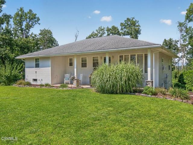 1122 Sunrise Rd, Lewisburg, PA 17837