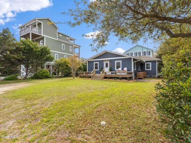 1122 S Topsail Dr, Surf City, NC 28445