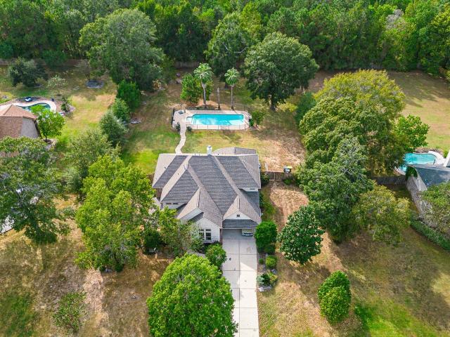 1122 Silveridge