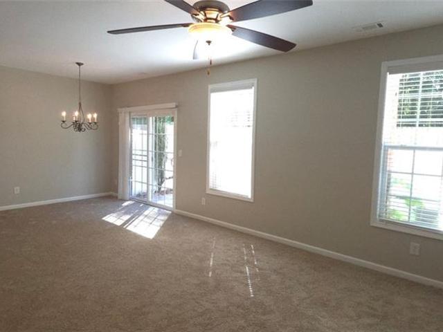 1122 Treymont Lane
