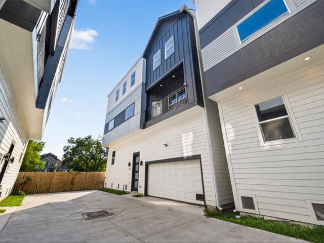 1122 W 16th St Unit D, Houston, TX 77008