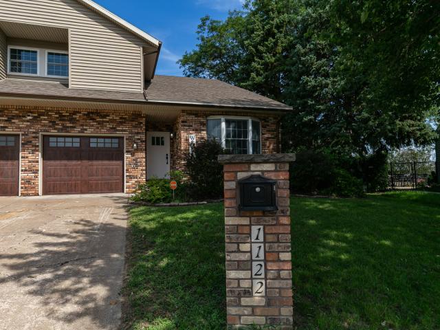 1122 W 59th Street