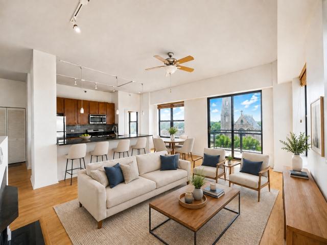 1122 W Catalpa Avenue # 716