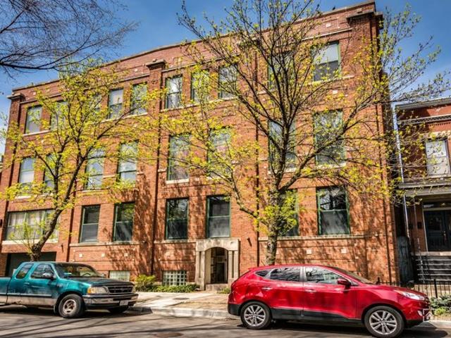 1122 W Newport Ave Apt 2H, Chicago, IL 60657