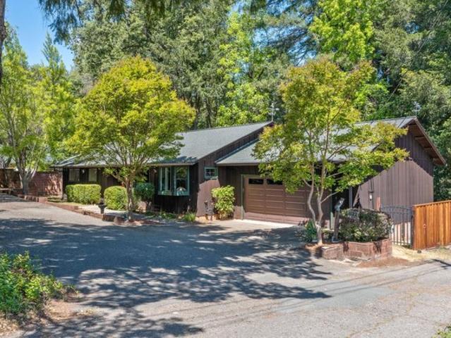 1122 W Standley St, Ukiah, CA 95482