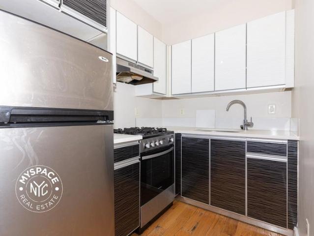 #1122 Well Priced Rooms in Bed Stuy