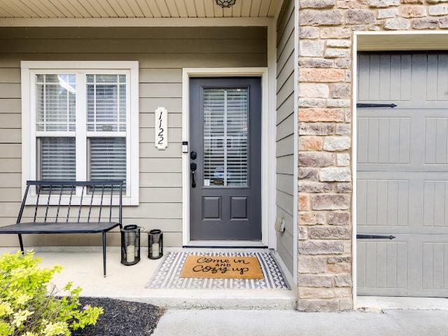 1122 Woodbury Falls Ct