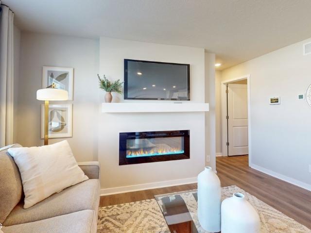 1122 33RD Court SW