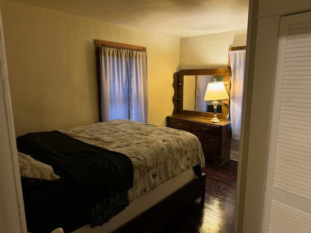 1122 4th Street