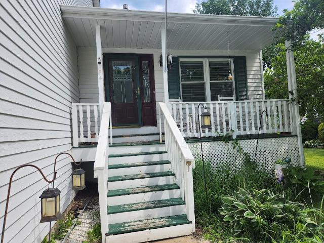 11233 3rd Ave