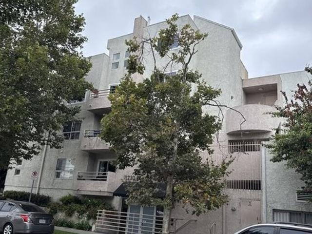 11230 Peach Grove St Apt 208, Los Angeles, CA 91601