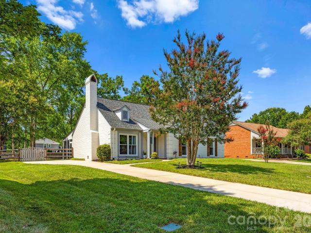 11232 Coachman Circle