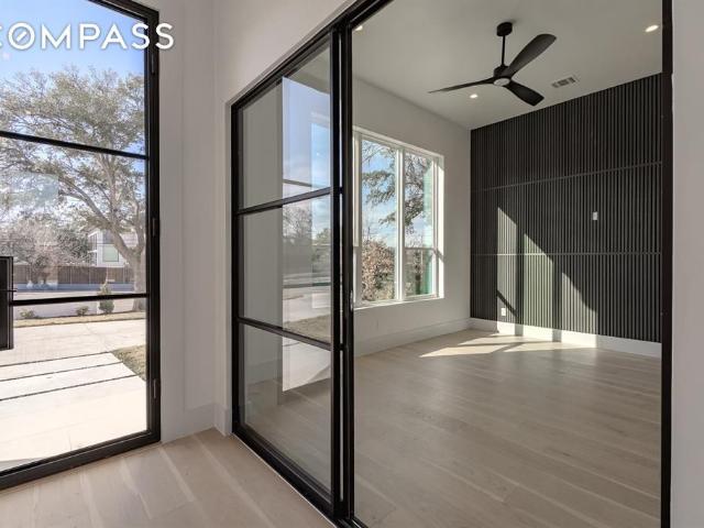 11232 Hillcrest Rd, Dallas, TX