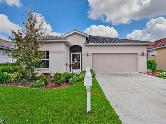 11237 Lakeland Cir, Fort Myers, FL 33913