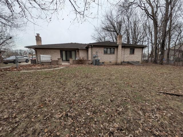 11235 Common Road