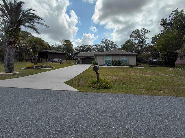 11238 Kodiak Wren Rd, Weeki Wachee, FL 34614