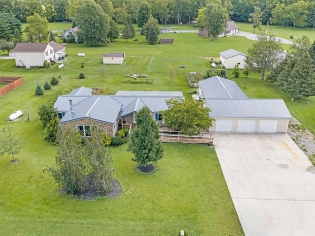 11238 Parker Dr, Belle Center, OH 43310