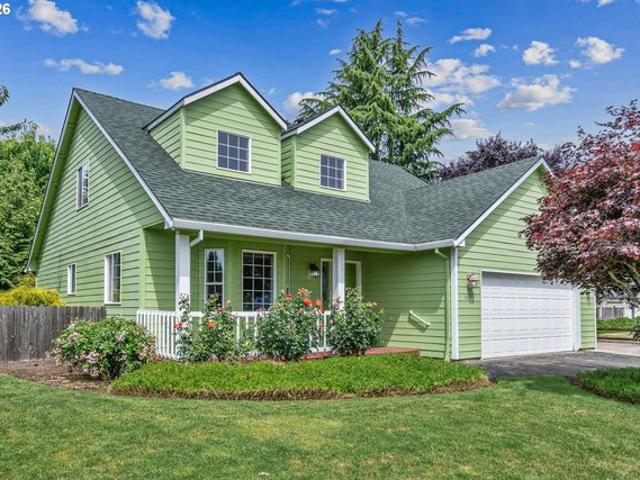 1123 N Gardner Ave, Stayton, OR 97383