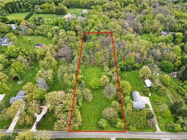 1123 N Hametown Rd, Akron, OH 44333