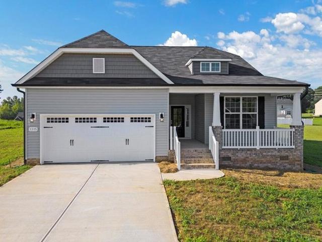 1123 Nantucket Dr, Mebane, NC 27302