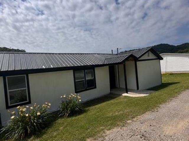 1123 Old Highway 114, Prestonsburg, KY 41653