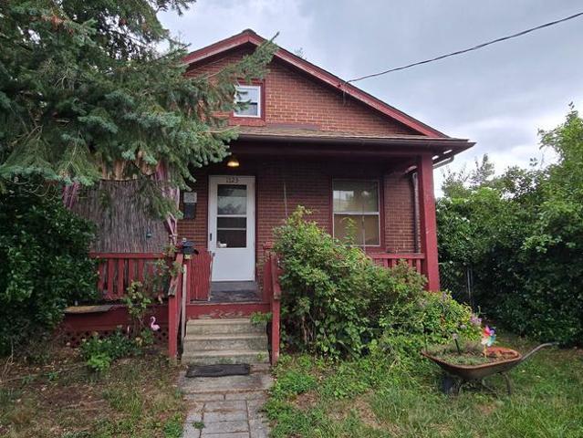 1123 Butler