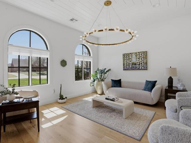 1123 Bedford Drive