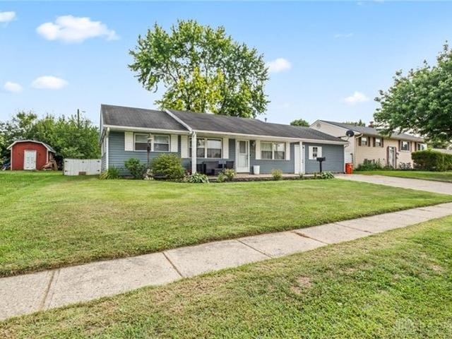 1123 Chalet Dr, New Carlisle, OH 45344