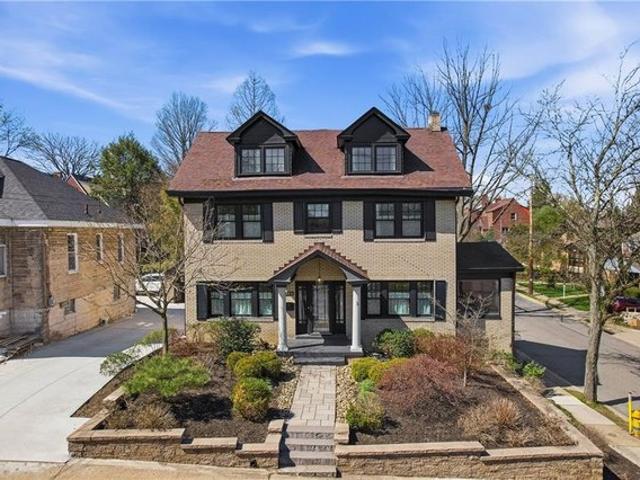 1123 Cochran Rd, Pittsburgh, PA 15243