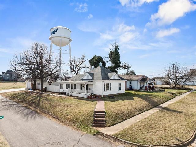 1123 E Oklahoma Avenue