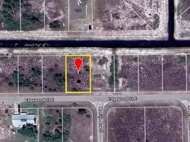 1123 Edgewood St E, Lehigh Acres, FL 33974 MLS 225033596