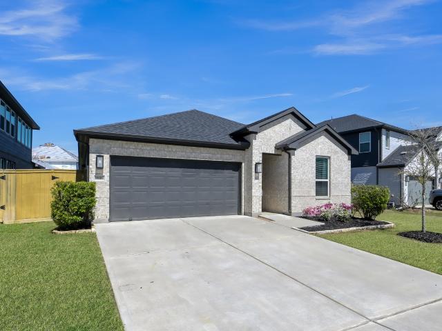 1123 Five T Lane
