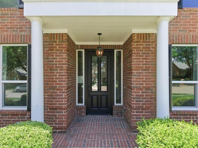 1123 Hampton Drive