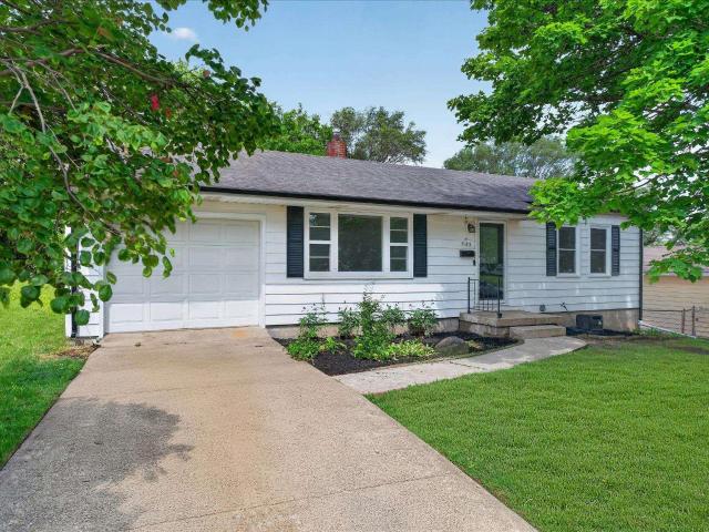 1123 Hedgewood Drive