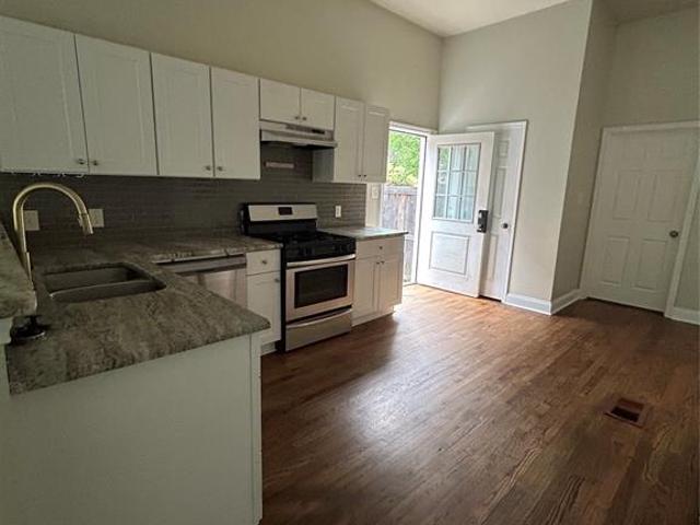 1123 Kings Highway