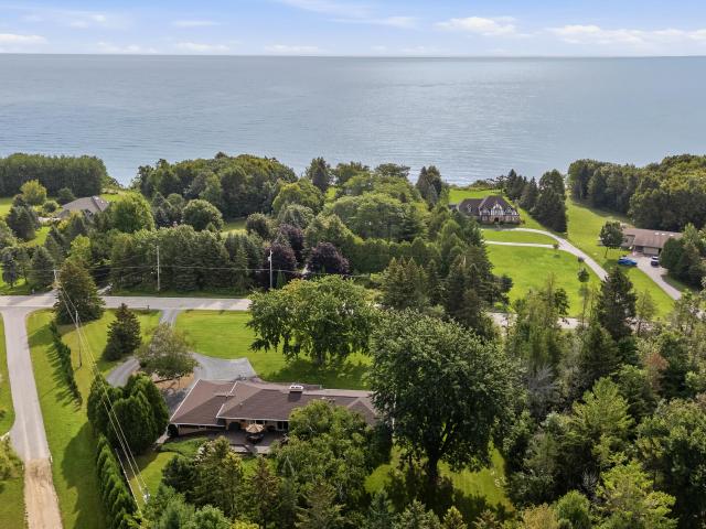 1123 Lake Shore Rd