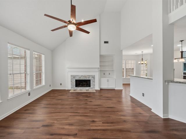1123 Summer Brook