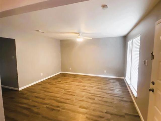 1123 Saturn Drive
