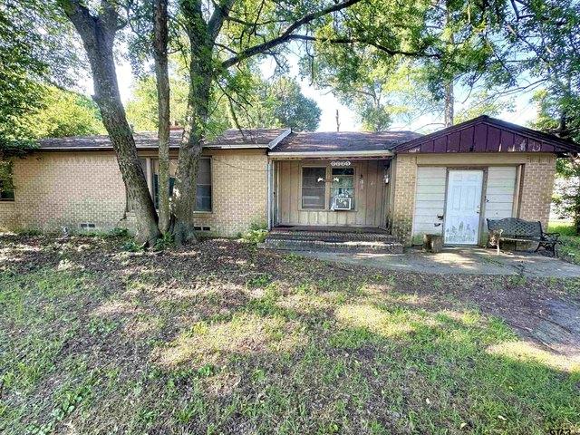 1123 W 13th St, Mount Pleasant, TX 75455