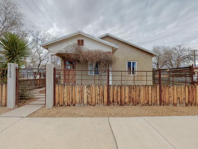 1123 3rd St SW, Albuquerque, NM 87102